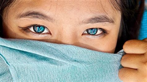 Азиаты с голубыми глазами 45 фото