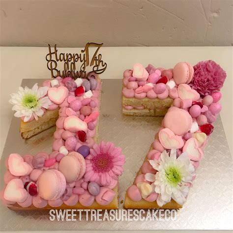 Number 17 Birthday Cake