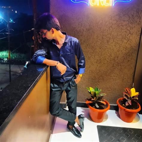 @aman_ajit_official) • Threads, Say more