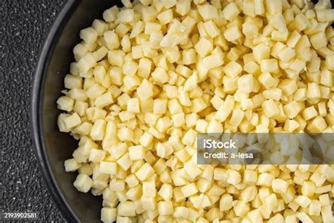 피자 용 모짜렐라 치즈 강판 치즈 벌금 신선한 맛있는 음식 요리 맛있는 식도락가 음식 배경 테이블에 소박한 음식 평면도 복사 공간 모차렐라에 대한 스톡 사진 및 기타 이미지