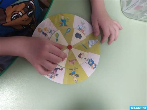 Дидактическая игра «Профессии на липучках вторая младшая средняя группа 5 фото