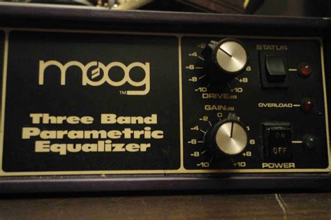 3 Band Parametric Equalizer Moog Music Audiofanzine 3 Band Parametric Equalizer Moog Music Audiofanzine