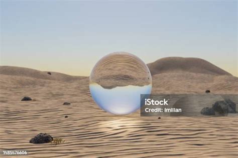 큰 빈 사막 환경에서 공중에 떠 있는 단일 유리 구체 공 추상적 인 초현실적 인 개념 3d 일러스트레이션 구에 대한 스톡 사진 및 기타 이미지 Istock