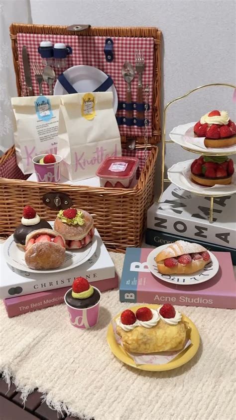 토이럽💕둥이맘 육아 리빙 라이프스타일 협찬 이지만 진짜 추천 지금 무조건 가봐야는 노티드 소개드려욤😍 딸기뷔페처럼 압도적인 딸기 메뉴가 가득