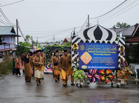 26 Kontinjen Meriahkan Perarakan Maulidur Rasul Di Saratok Utusan Sarawak