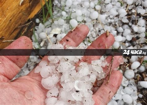 Поражения в общините Нови пазар Шумен и Хитрино са нанесени от бурята на места няма ток