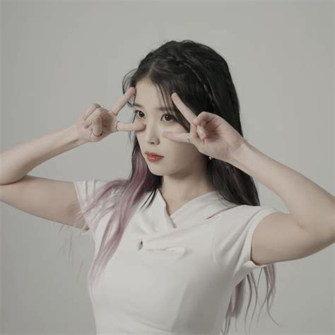 IU에 있는 핀