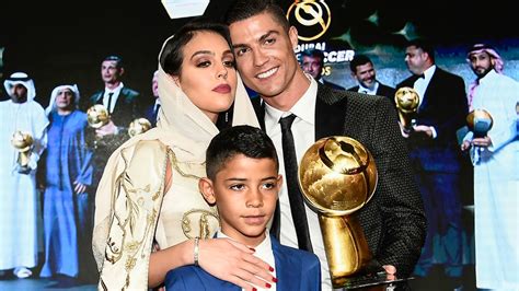 Cristiano Ronaldo Filtran Imagen De La Madre De Su Primer Hijo