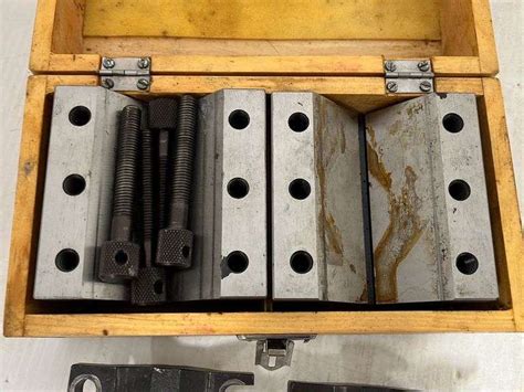 4 1 8 Machinist V Block Set With Matching Pair Of Clamps Good Albrecht Auction Service