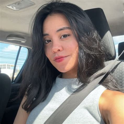 Litzi Vera Litzi Vera • Threads Say More