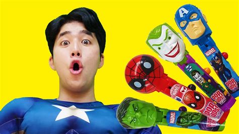 말이야는 슈퍼 히어로로 분장하고 모든 사람을 도와줘요 Youtube