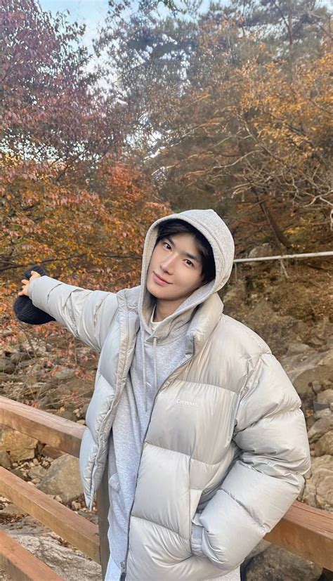 Yichen 이첸 Project 7 Korean Street Fashion Mens Korean Style Korean Fashion