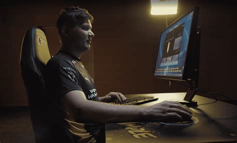 CS GO S1mple Veja Como O Pro Player Organiza Sua Mesa Pichau Arena