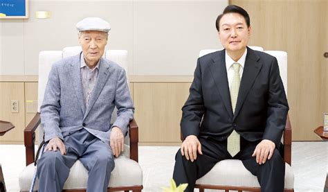 잘 자라줘 고맙다…故 윤기중 교수 尹대통령에 한 마지막 말 한국경제