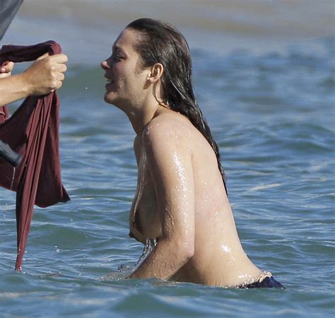 celebrity nudity 2011 weeks 38 41 roundup picture 2011 10 original
