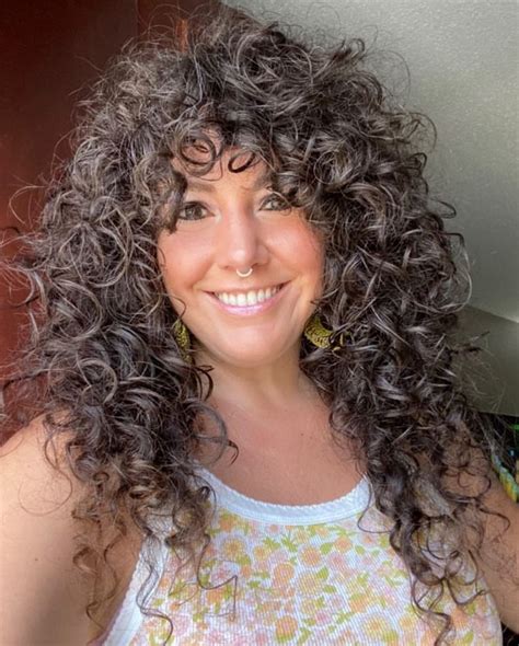 34 Curly Shag Haircuts Designed To Help You Stand Out