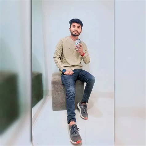 Saurabh Sharma Saurabh 000 Threads Say More