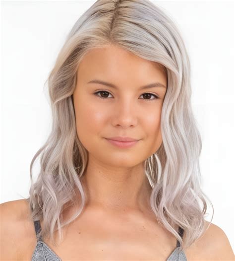 Asuna Fox Actress Height Weight Age Videos Photos Biography