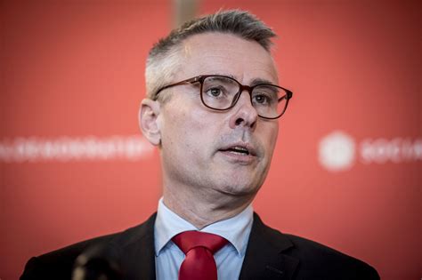 Medie Henrik Sass Larsen Opgiver At Anke Fængselsdom
