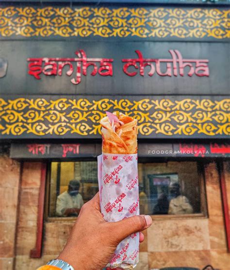 Best Kathi Rolls In Kolkata রোল খেতে হলে কলকাতার সেরা দোকানটিতেই খান