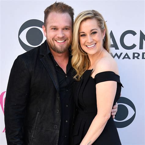 Kellie Pickler Gives First Performance Since Kyle Jacobs Death