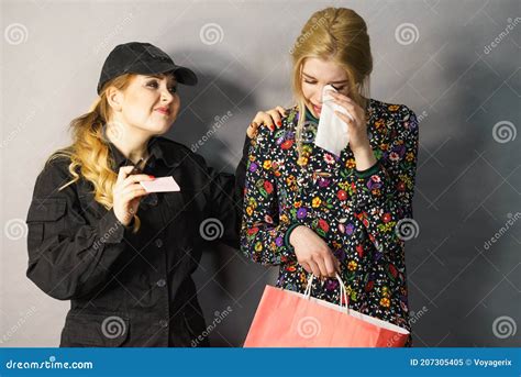 Security Guard And Shoplifter Stock Image Image Of Crime Shop 207305405