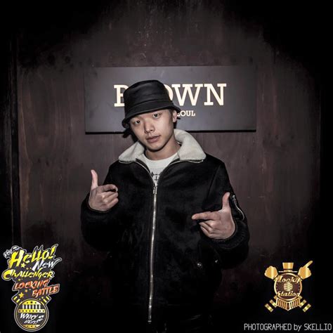 런피플스트릿댄스학원 오늘 락킹수업때는 꼭 무릎 보호대를 챙겨와 주세요 혹여 외부 런피플스트릿댄스학원 오늘 락킹수업때는 꼭 무릎 보호대를 챙겨와 주세요 혹여 외부