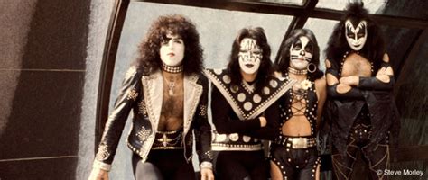 Memories Of The 70s Kiss Army W Popaganda
