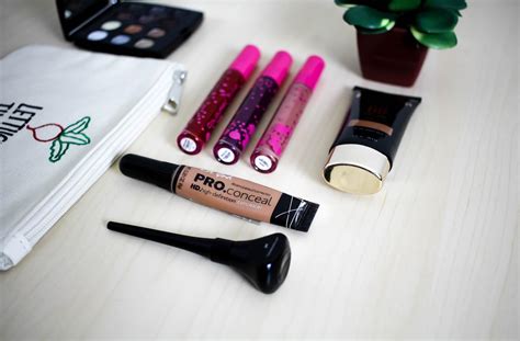 Minimal Makeup Collection Saubhaya Makeup