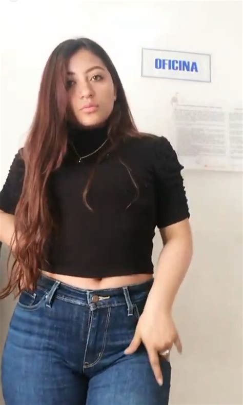 Alisha Simmons Cam Model Free Live Sex Show Chat Stripchat