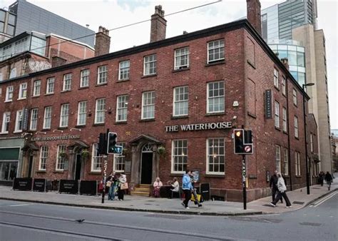 I Went To Manchester S Five Wetherspoons Pubs And There Was Something