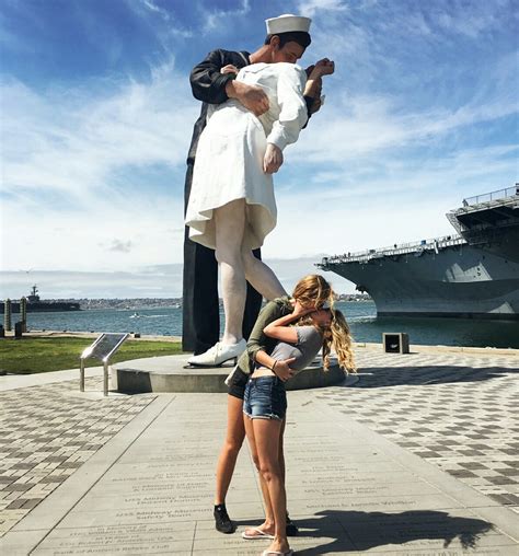 Lesbian Couples And Kisses For Ladies And Lesbians Iv Page 68