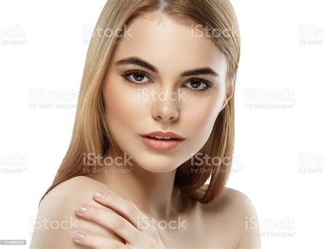 아름다운 여인 얼굴 클로즈 업 인물사진 젊은 스튜디오 아르카디아 헤어 1에 대한 스톡 사진 및 기타 이미지 1 가꿔주기 갈색 머리 Istock