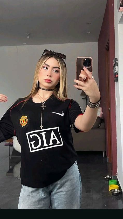 180 Ideas De Karen Torres En 2025 Fotos Mujeres Bonitas Mujeres