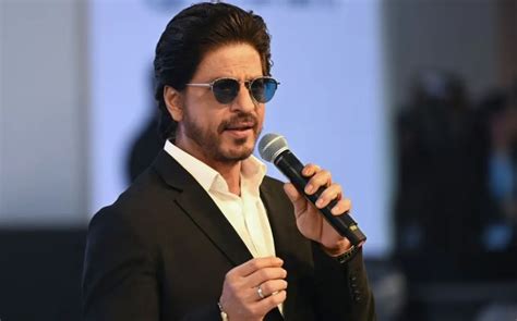 Shah Rukh Khan's Height, Weight, Net Worth, Career, And More - News Center