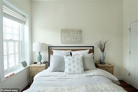 New York City Residents Baffled By VERY Sexy Apartment Listing Daily Mail Online