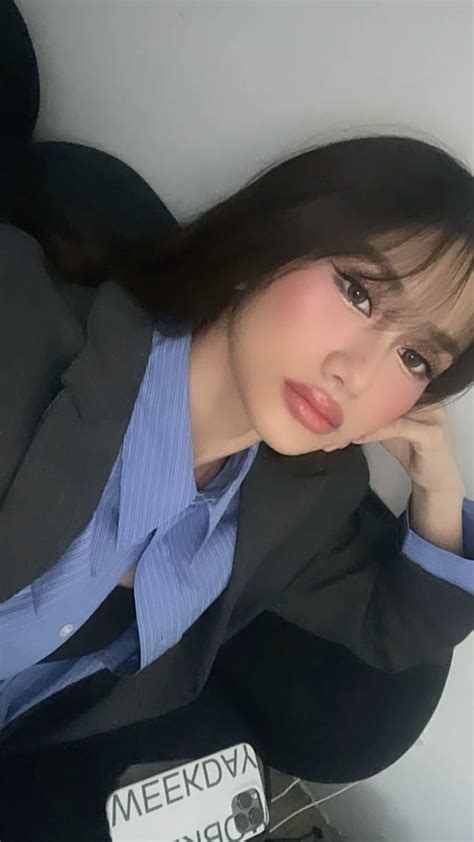 Bini Sheena In 2024 Photoshoot Video Pretty People Filipina Beauty