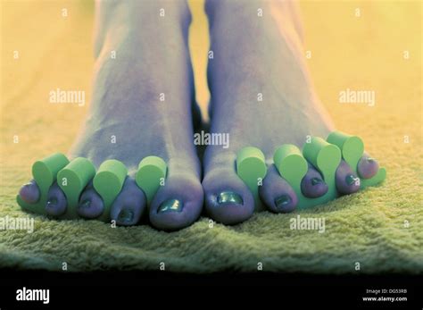 Toenail Separation Hi Res Stock Photography And Images Alamy Toenail Separation Hi Res Stock Photography And Images Alamy