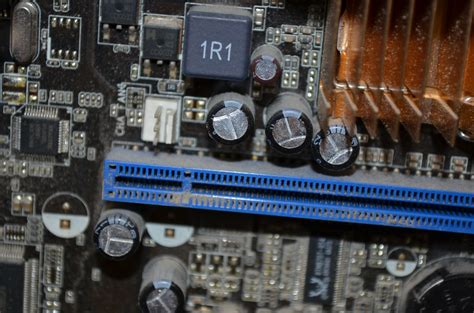 무료 이미지 과학 기술 먼지 전자 제품 Pc 마더 보드 보수 마이크로 컨트롤러 전자 공학 콘덴서 전자 기기