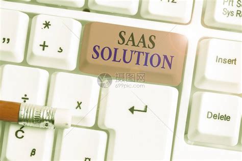 显示saas解决方案的书写笔记提供对软件的访问的软件交付方高清图片下载 正版图片503758881 摄图网