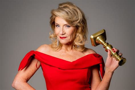 30 Facts About Michelle Collins