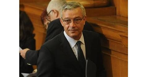 Поискано бе отстраняването на подуправителя на БНБ