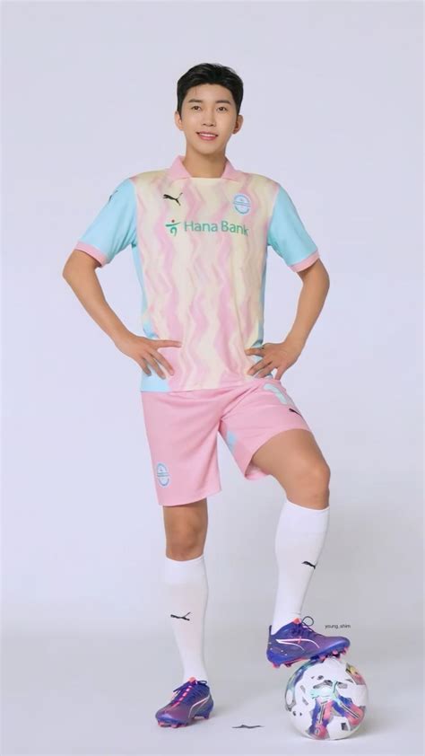 임영웅 하나은행 자선축구 대회 촬영 현장 스케치이미 승리의 열정 폭발 장지우 기자 톱스타뉴스