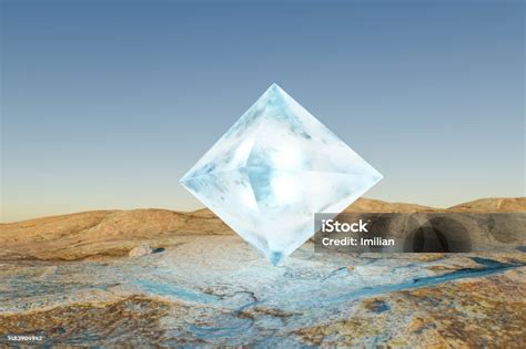 큰 빈 사막 환경에서 공중에 떠 있는 단일 얼음 프리즘 피라미드 큐브 추상적 인 초현실적 인 개념 3d 일러스트레이션 날기에 대한 스톡 사진 및 기타 이미지 Istock