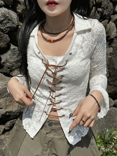 웨스턴 카우 걸즈 빈티지 레이스 아일렛 카라 시스루 가디건2color