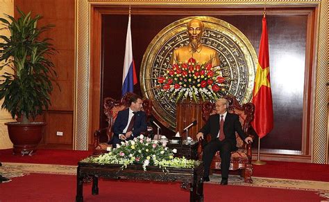 Официальный визит во Вьетнам • Президент России