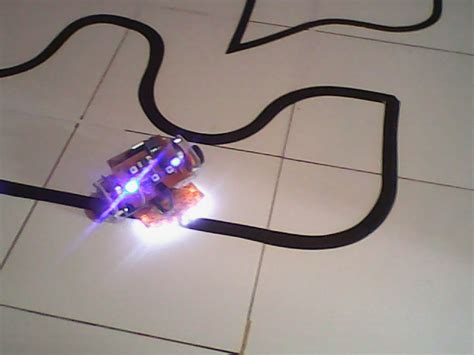 ZRF Electronics Line Follower Analog Ala Perlombaan