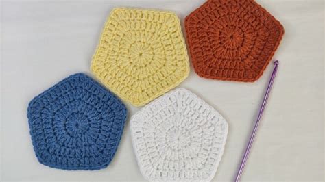How To Crochet A Solid Granny Pentagon Crochet Pentagon Tutorial