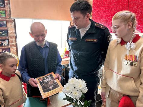 Военные следователи Северного флота накануне Дня Победы встретились с «детьми войны