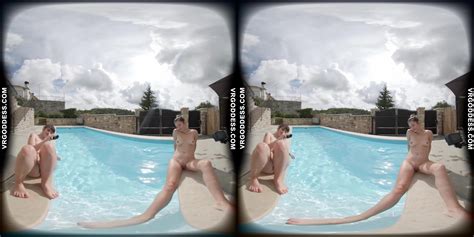 Josie Fresh And Her Friend Sofie Naked Poolside At An Italian Villa Eating And Sunbathing Vr